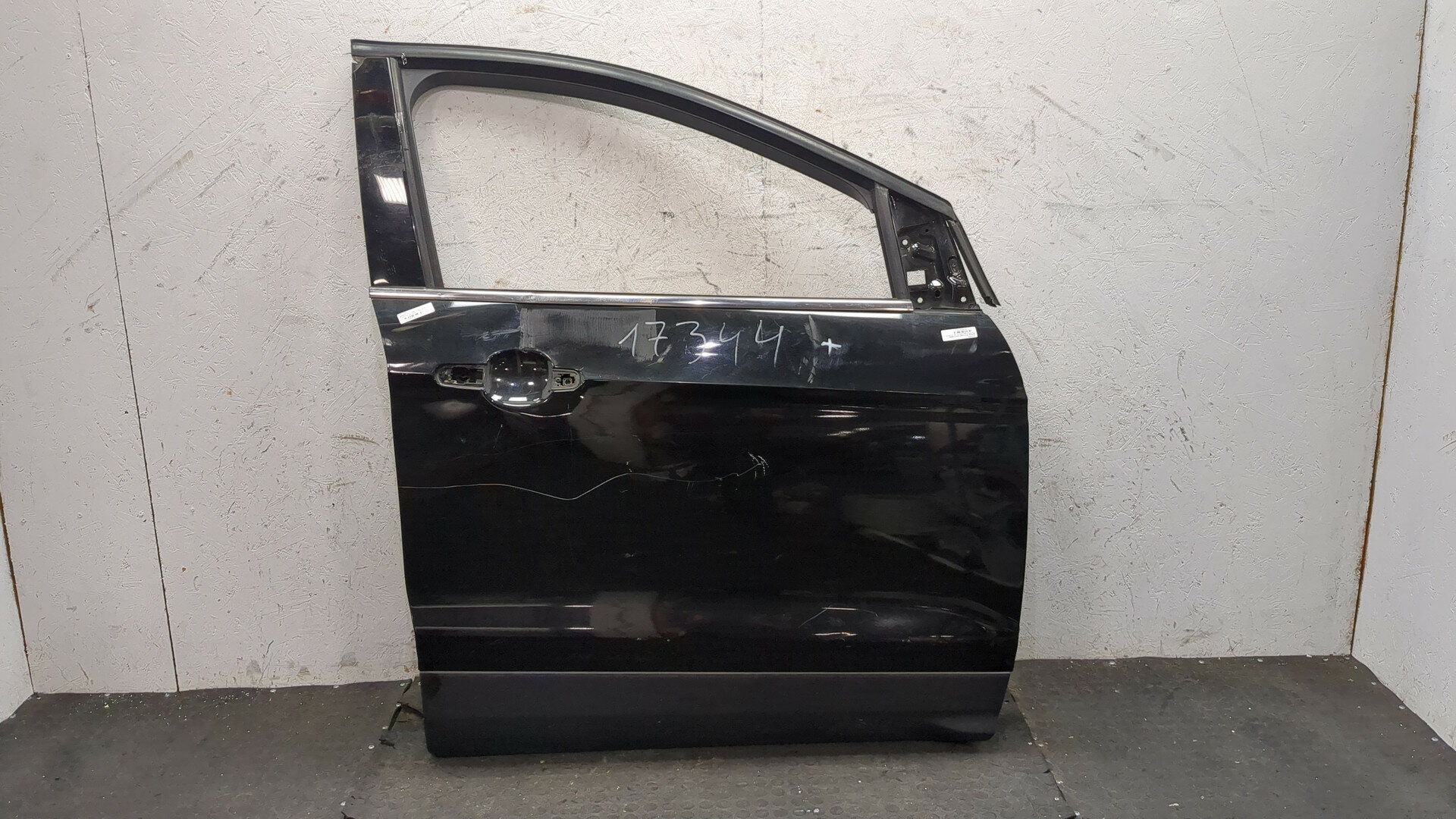Дверь боковая (легковая) правая передняя Ford Escape Б/У