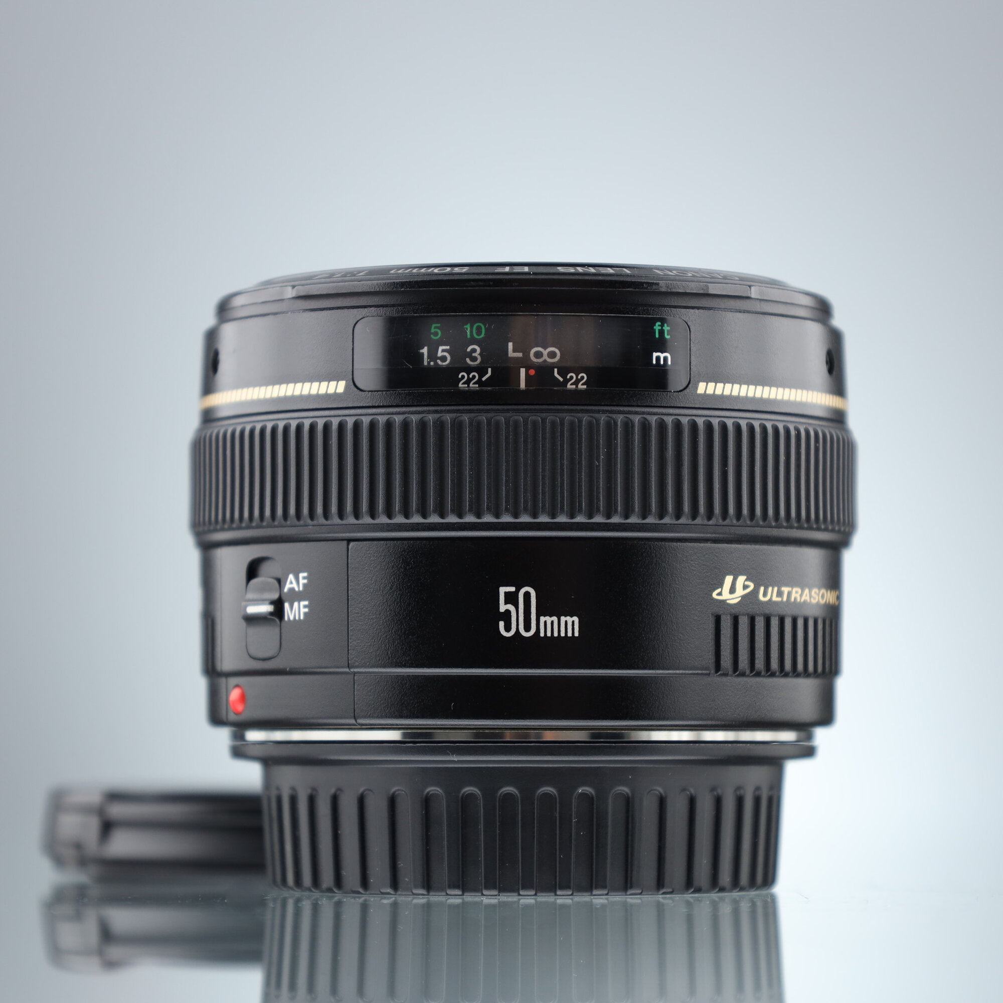 Объектив Canon EF 50mm f/1.4 USM, портретный, светосильный, черный