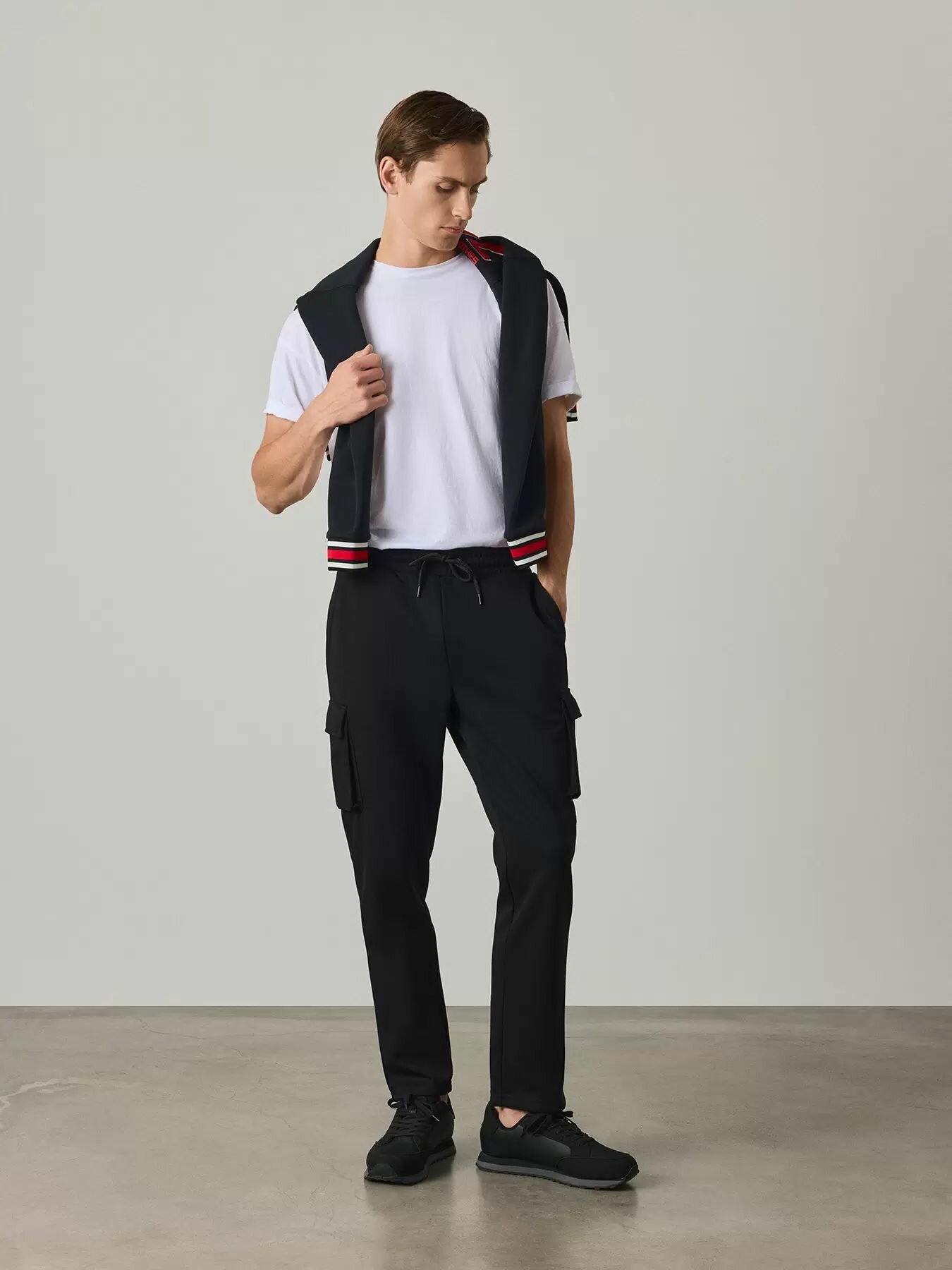 Брюки спортивные