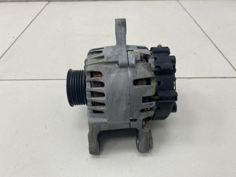 Генератор Kia Sportage 4 QL 2016 кат.номер: 373002E400