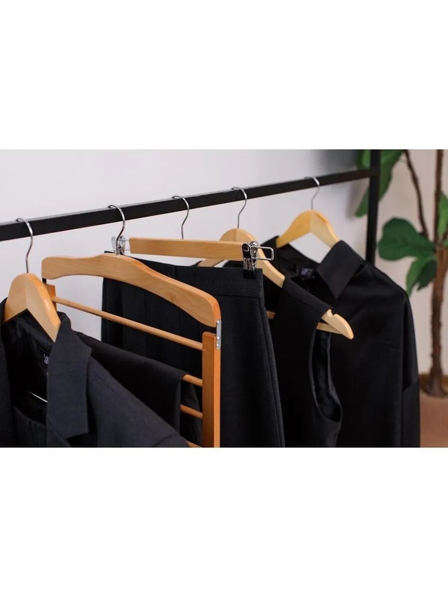 Многоуровневые деревянные плечики для одежды