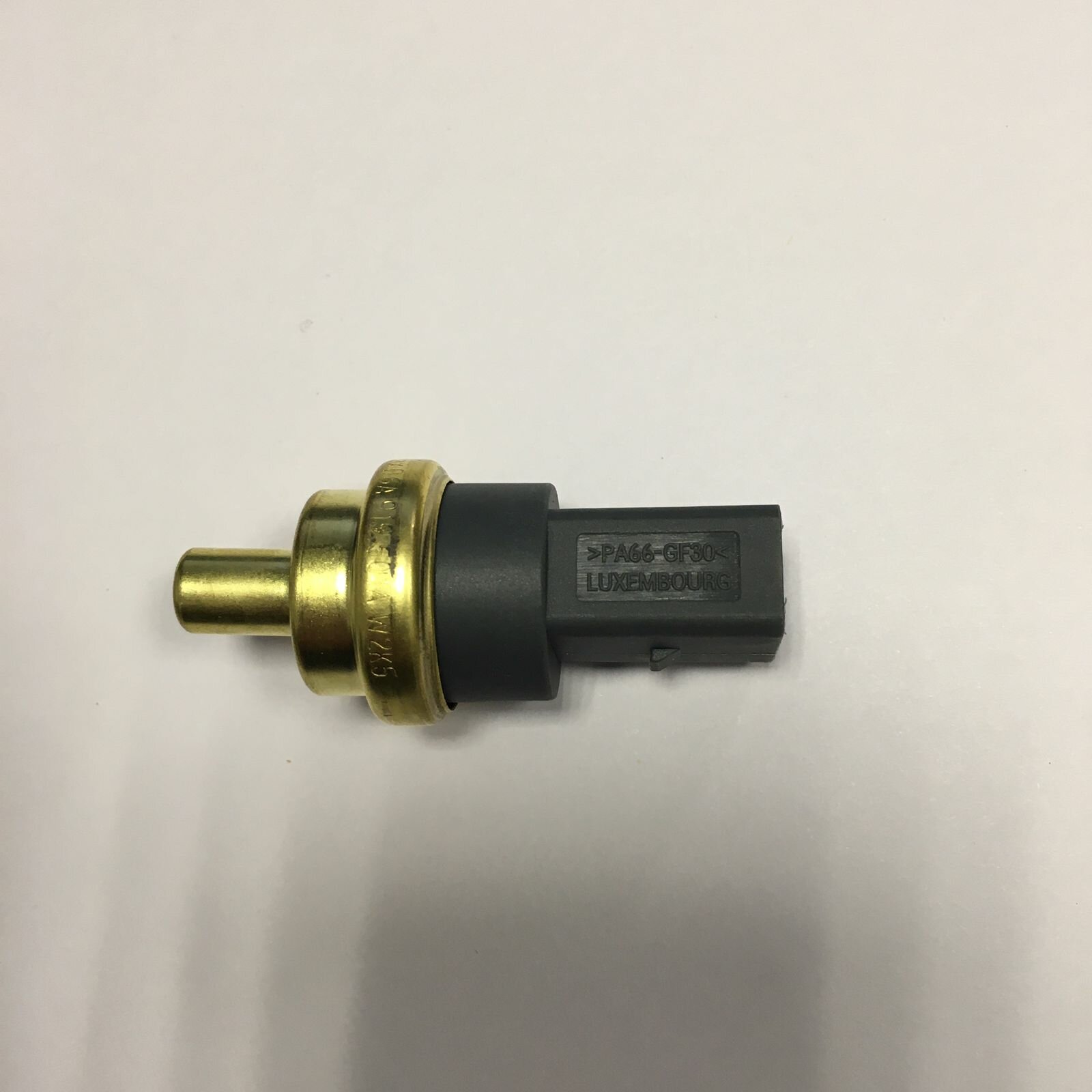 06A919501A Датчик температуры охлаждающей жидкости VAG оригинал