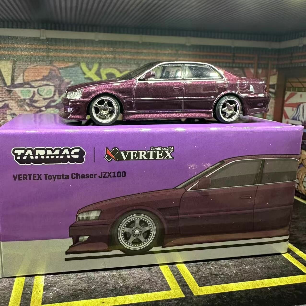 Tarmac Works 1:64 Toyota Chaser Vertex Mark II JZX100 Модель автомобильного сплава