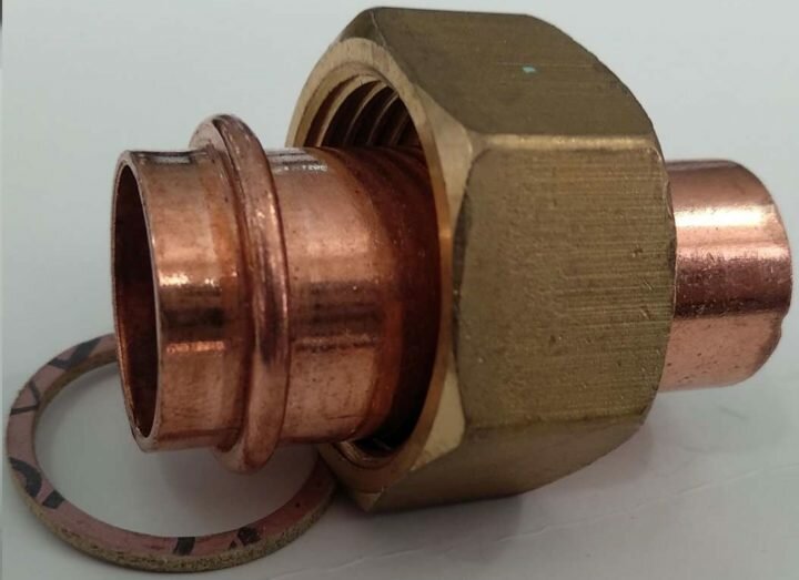 Муфта 22 x 1" с накидной гайкой ВР JINTIAN пайка