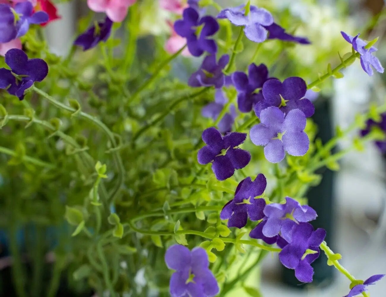 Искусственные полевые цветы летнее очарование в белом горшке, полиэстер, фиолетовые, 22 см, Kaemingk