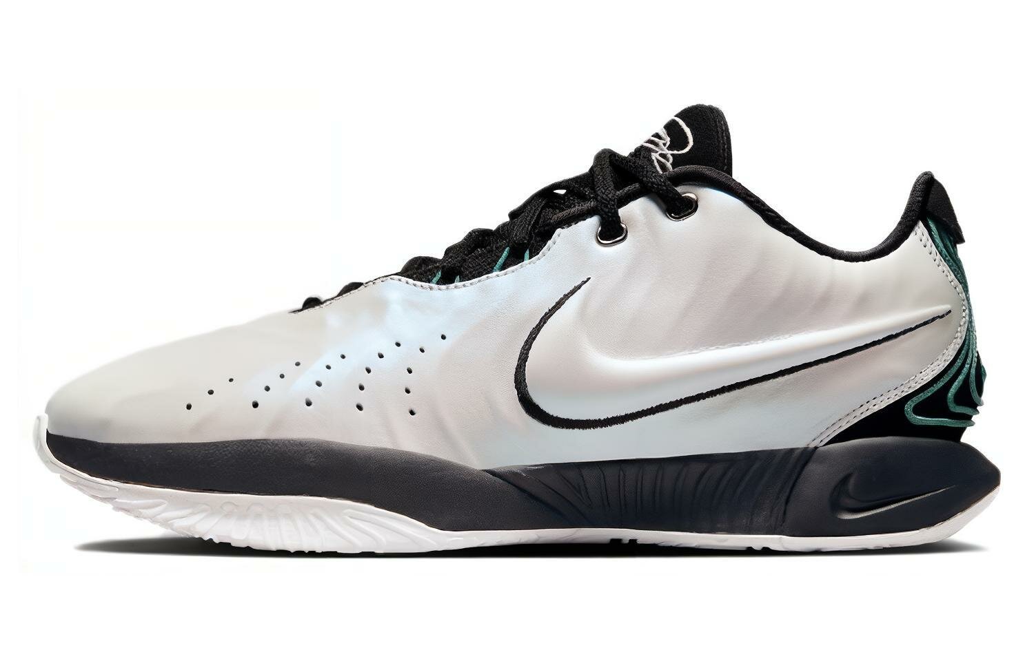 Кроссовки LeBron 21