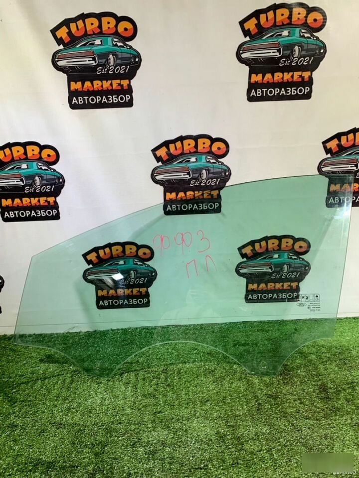 Стекло двери переднее левое Ford Focus 3 2011-2015