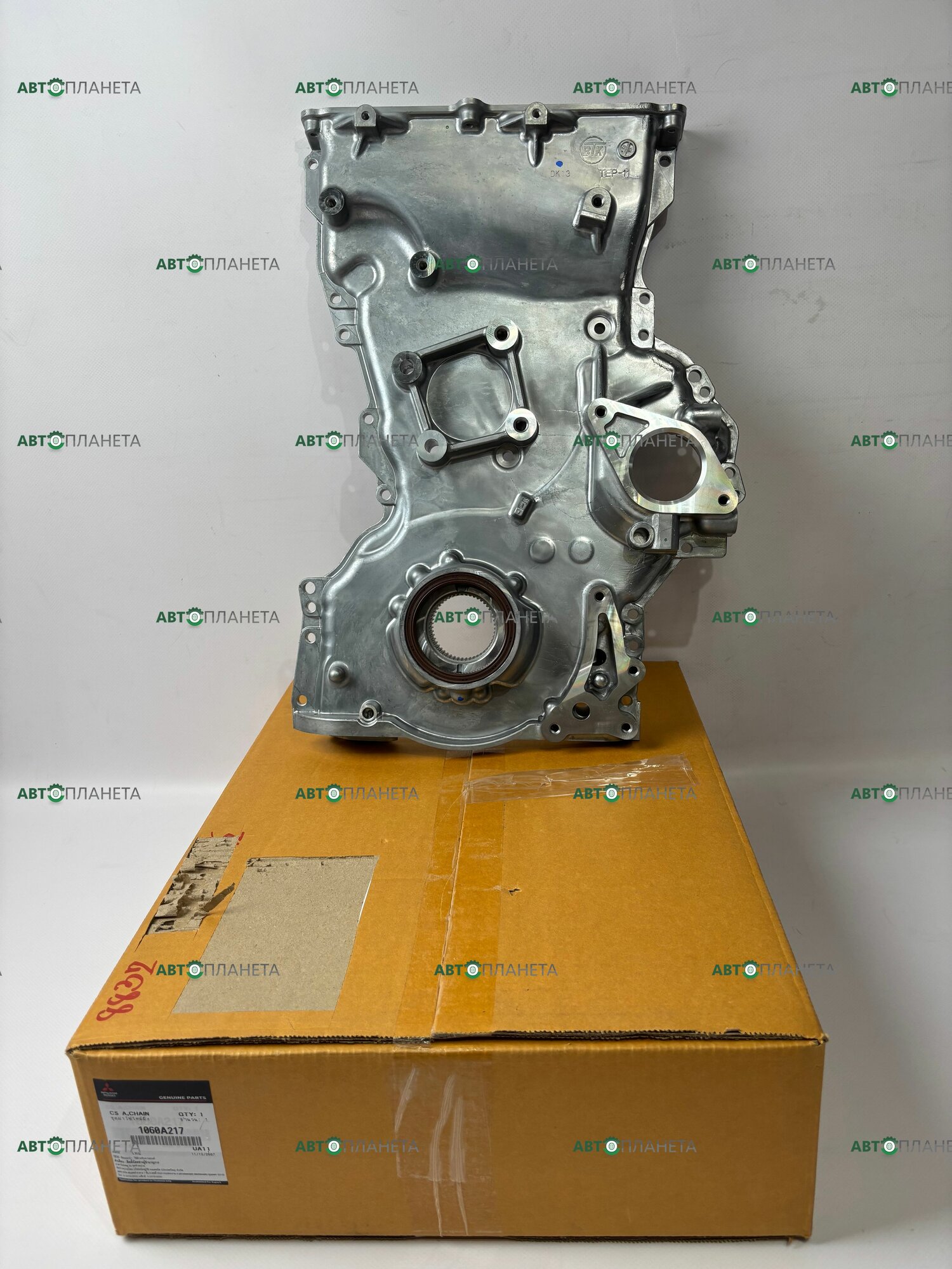 Масляный насос двигателя Оригинал Mitsubishi 1060A217