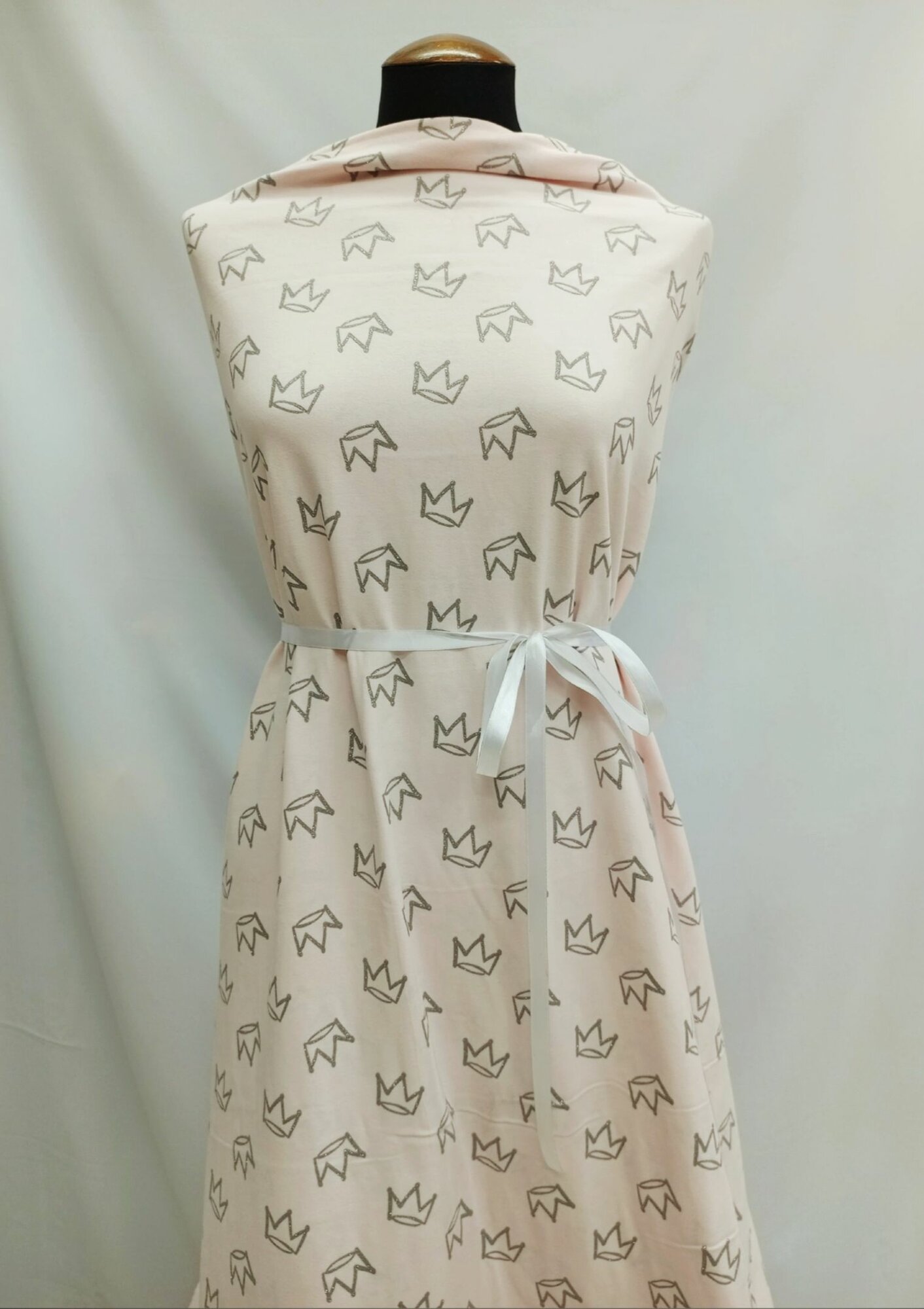 Трикотаж кулирка с лайкрой "Короны", ткань для шитья, 1 метр, ширина 180 см