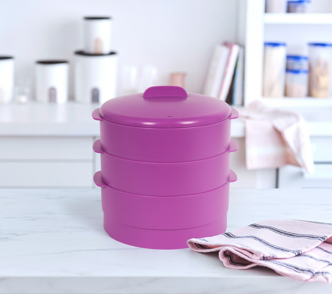 Пароварка трехуровневая с крышкой от Tupperware, фиолетовая