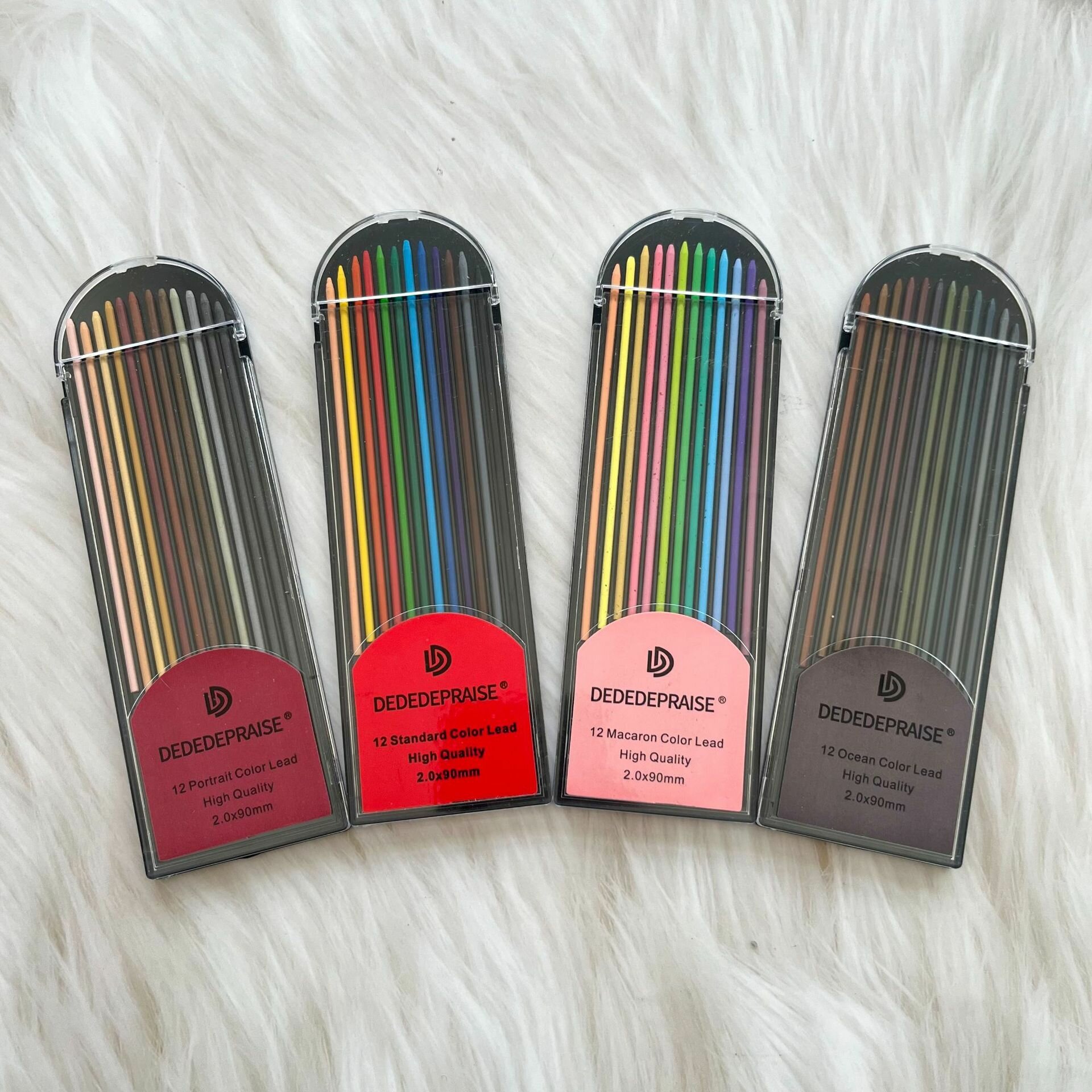 Uniklo Карандаш, твердость: HB (Твердо-мягкий), толщина: 2 мм, 1 шт.