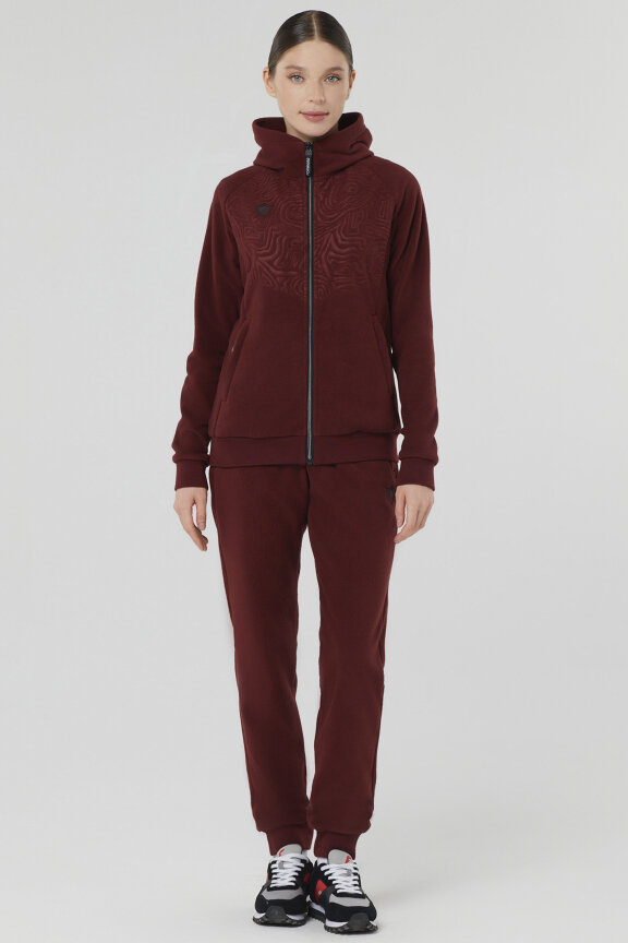 Костюм спортивный