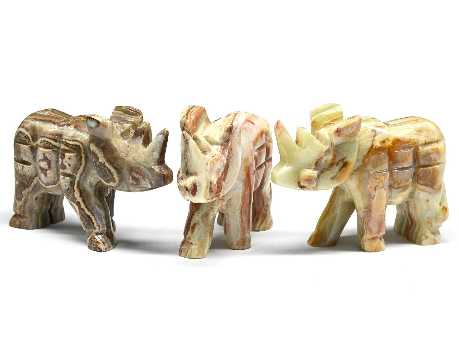 Носорог из оникса №4 (100*35*75мм). .