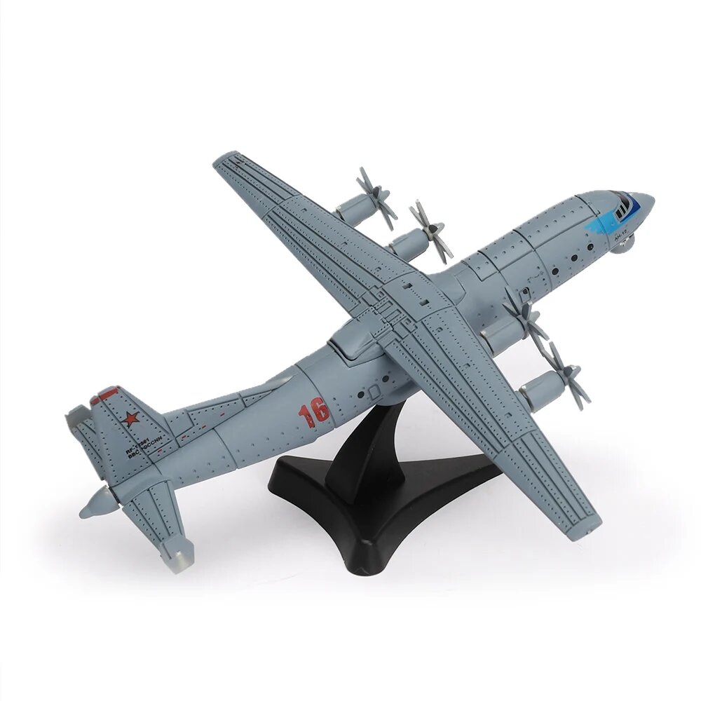 Модель самолета ViiKONDO Ан-12