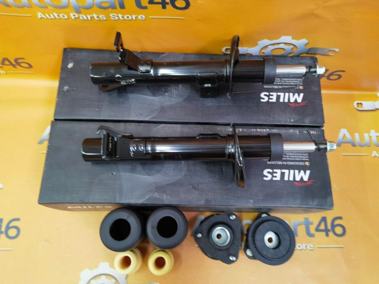 Амортизаторы передние с опорами подшипниками пыльниками и отбойниками Форд Фьюжен FORD FUSION 1,4-1,6 бензин дизель Miles Бельгия