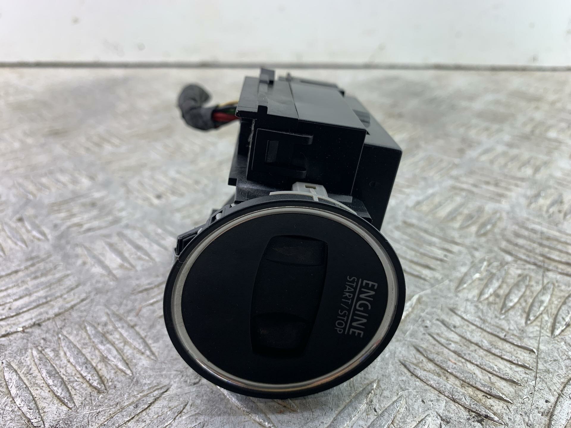 Замок зажигания Volkswagen Passat B6 2008 3C0905843Q