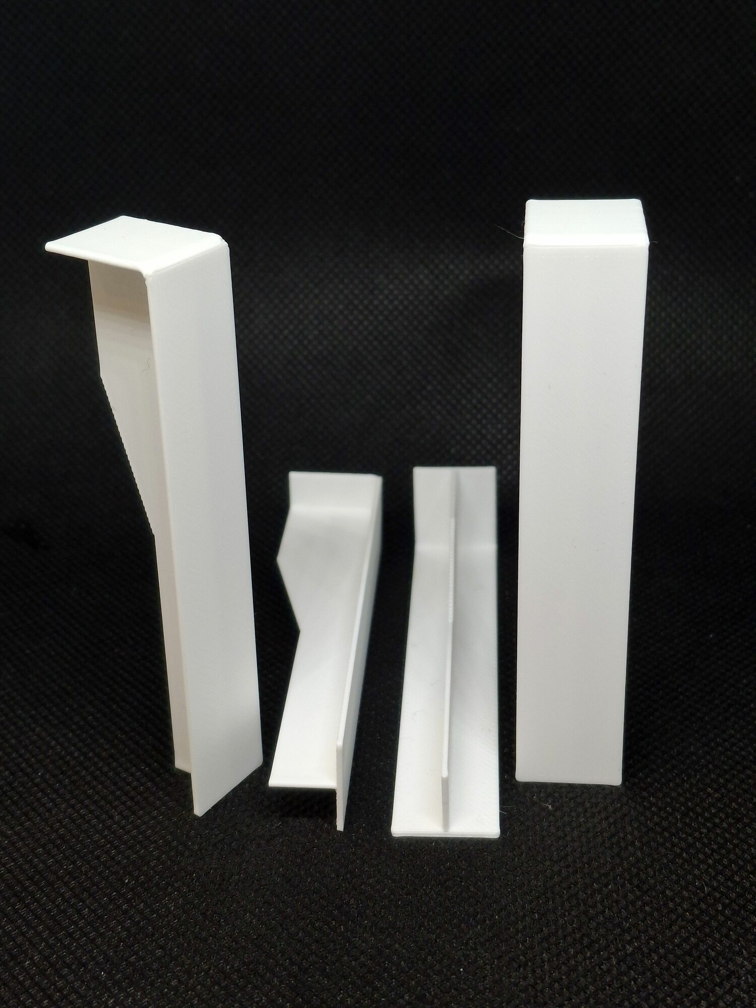 Соединитель для плинтуса с профилем 60*12 мм, стык пластиковый - 4 шт.