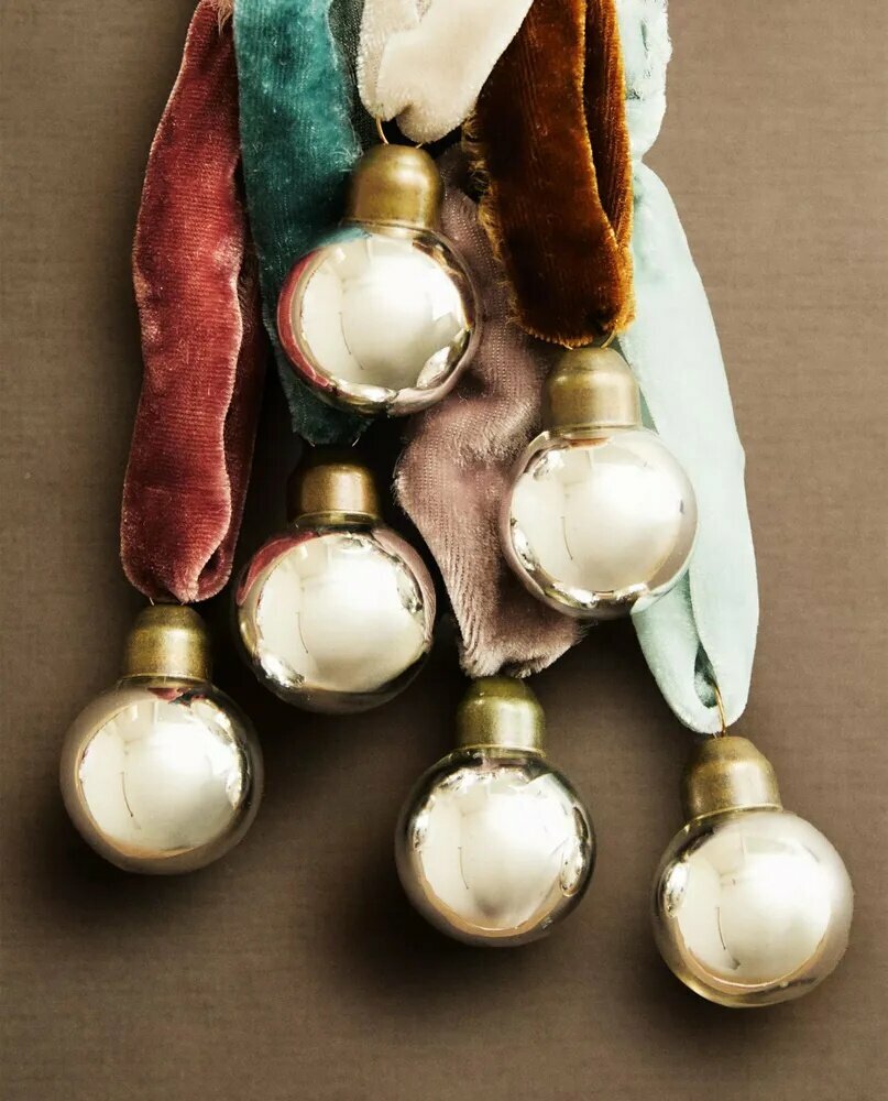 ZARA HOME Макушка для елки 8 см ZARA HOME MUSICAL MICE CHRISTMAS TREE ORNAMENT SET / Набор новогодних украшений с музыкальными мышками (3 шт.) 3 шт.