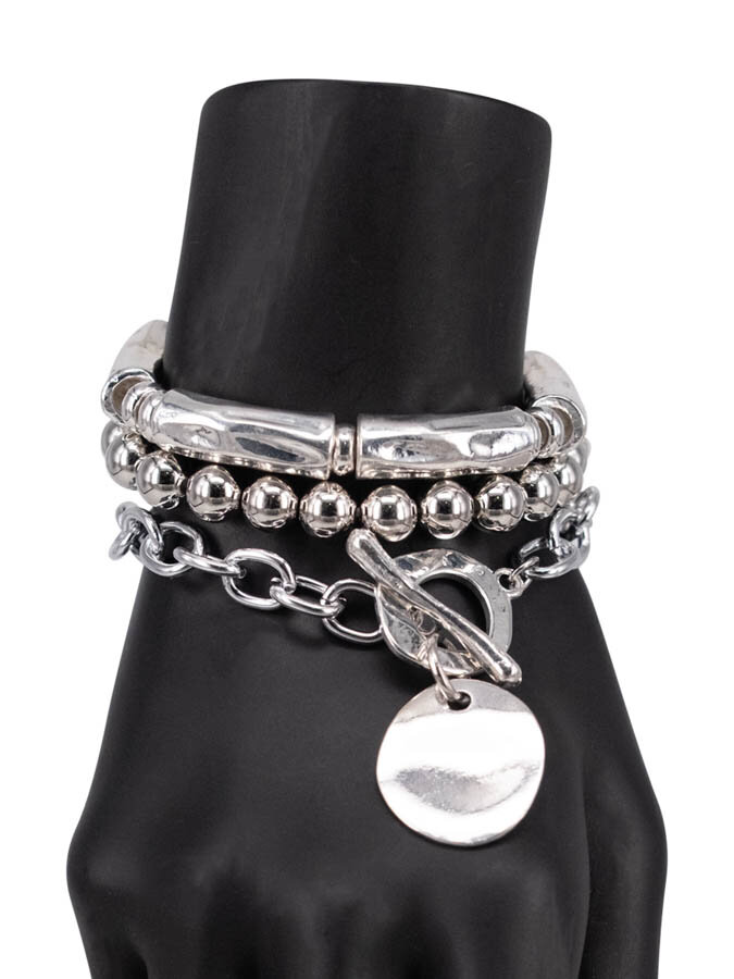 Жесткий браслет