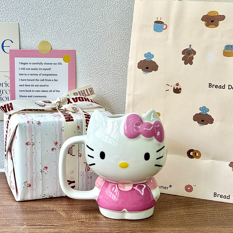 Керамическая кружка Hello Kitty с ложкой в коробке и пакете 450 мл белая