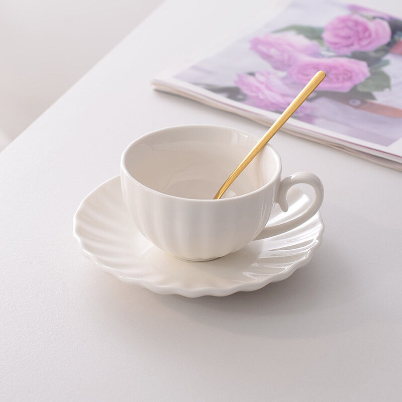 Набор керамических чашек и блюдец в форме тыквы, высокая эстетическая ценность, одна чашка и одно блюдце, подходит для латте-арта, послеобеденного чая и цветочного чая, с логотипом.