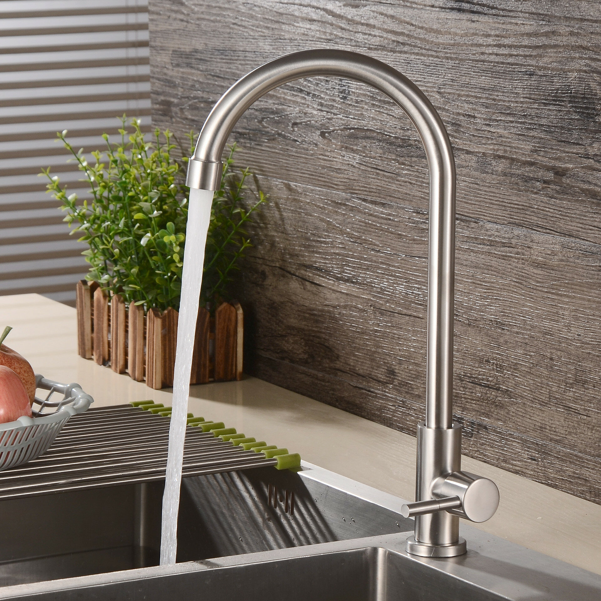 Кухонный смеситель из нержавеющей стали для горячей и холодной воды, раковина, домашний, защита от брызг, вертикальный, одинарный холодный, 360-градусный поворот