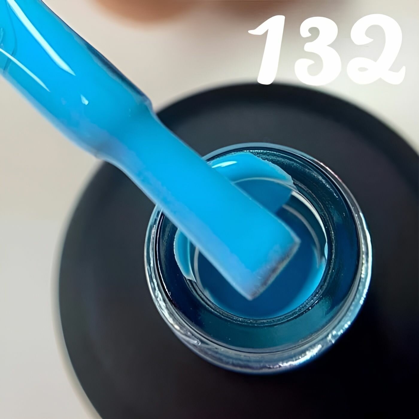 Гель-лак Sova De Luxe, небесно-голубой, оттенок 132, глянцевый, 15 мл