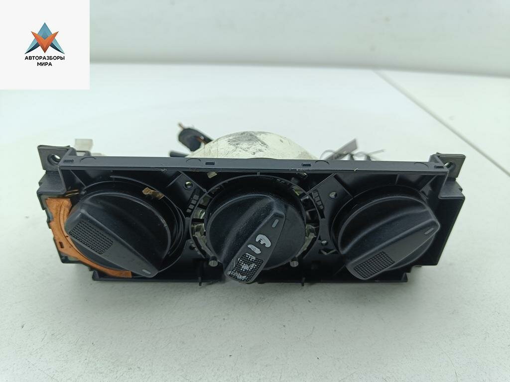 Блок управления печки / климат-контроля Volkswagen Golf 3 1997 1H0819045C