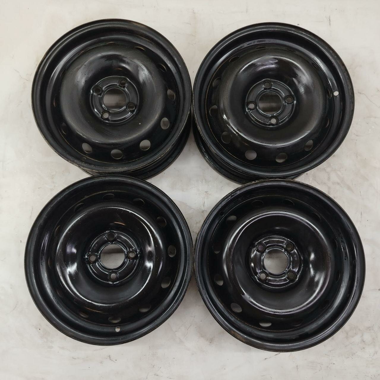 Колесные диски Штампованные 15x6 PCD 4x100 D60.1 ET50 (Реплика)