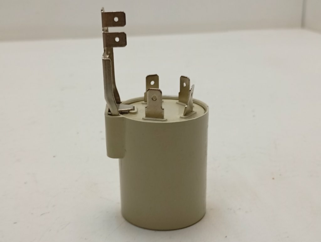 GOY1054L кт48 Сетевой фильтр для стиральной машины Candy 91200098 б/у