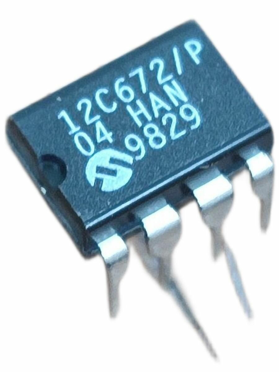 PIC12C672-04/P (микросхема)