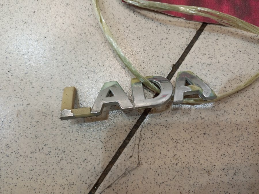 Эмблема багажника от LADA Granta 2190 2011 - 2014