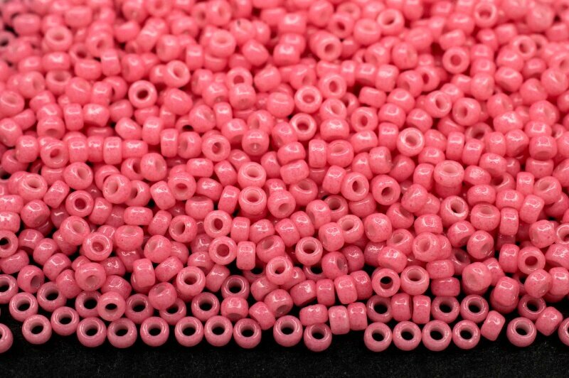 Бисер японский MIYUKI круглый 15/0 #4467 яркий розовый, непрозрачный Duracoat, 10 грамм