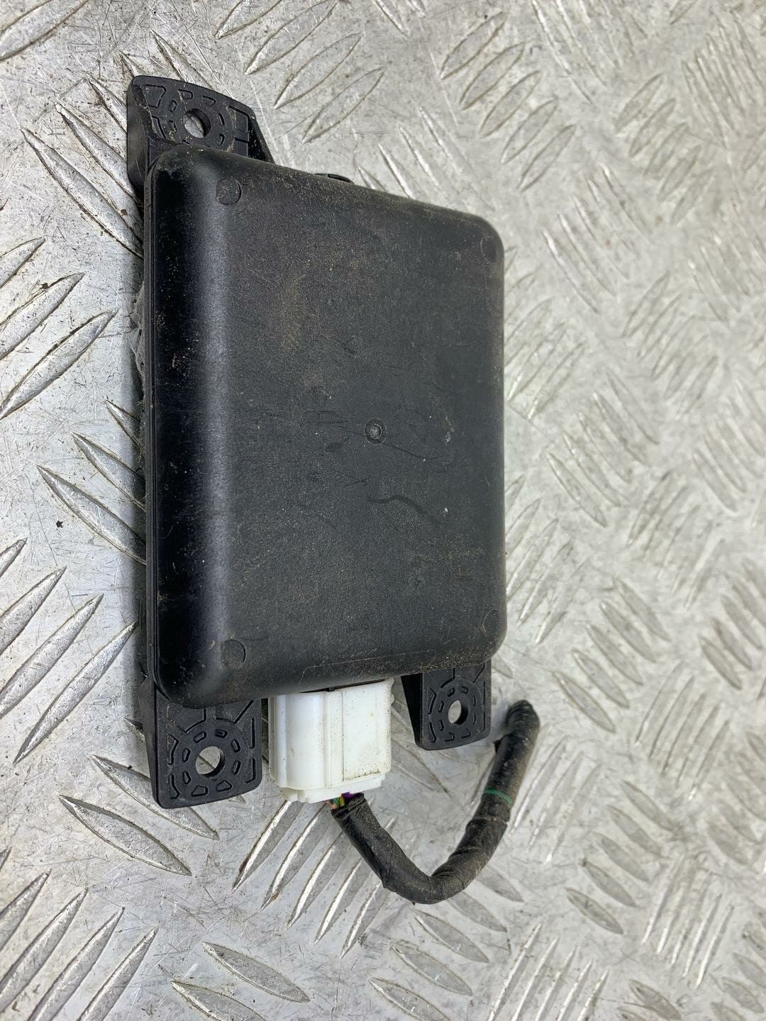 Датчик мертвых (слепых) зон Mazda 6 3 2-й рест. 2020 GV9S-67Y80G