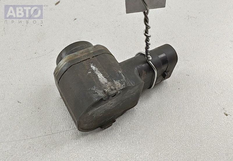 Датчик парковки (парктроник) передний Volkswagen Passat B6