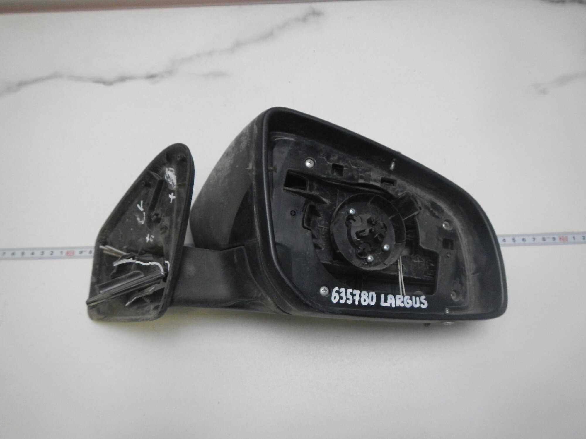 Б/У Зеркало правое механическое, ВАЗ (VAZ)-LADA LARGUS (ларгус) LADA LARGUS (Ларгус) 20- Царапины, вкручены саморезы, сле...