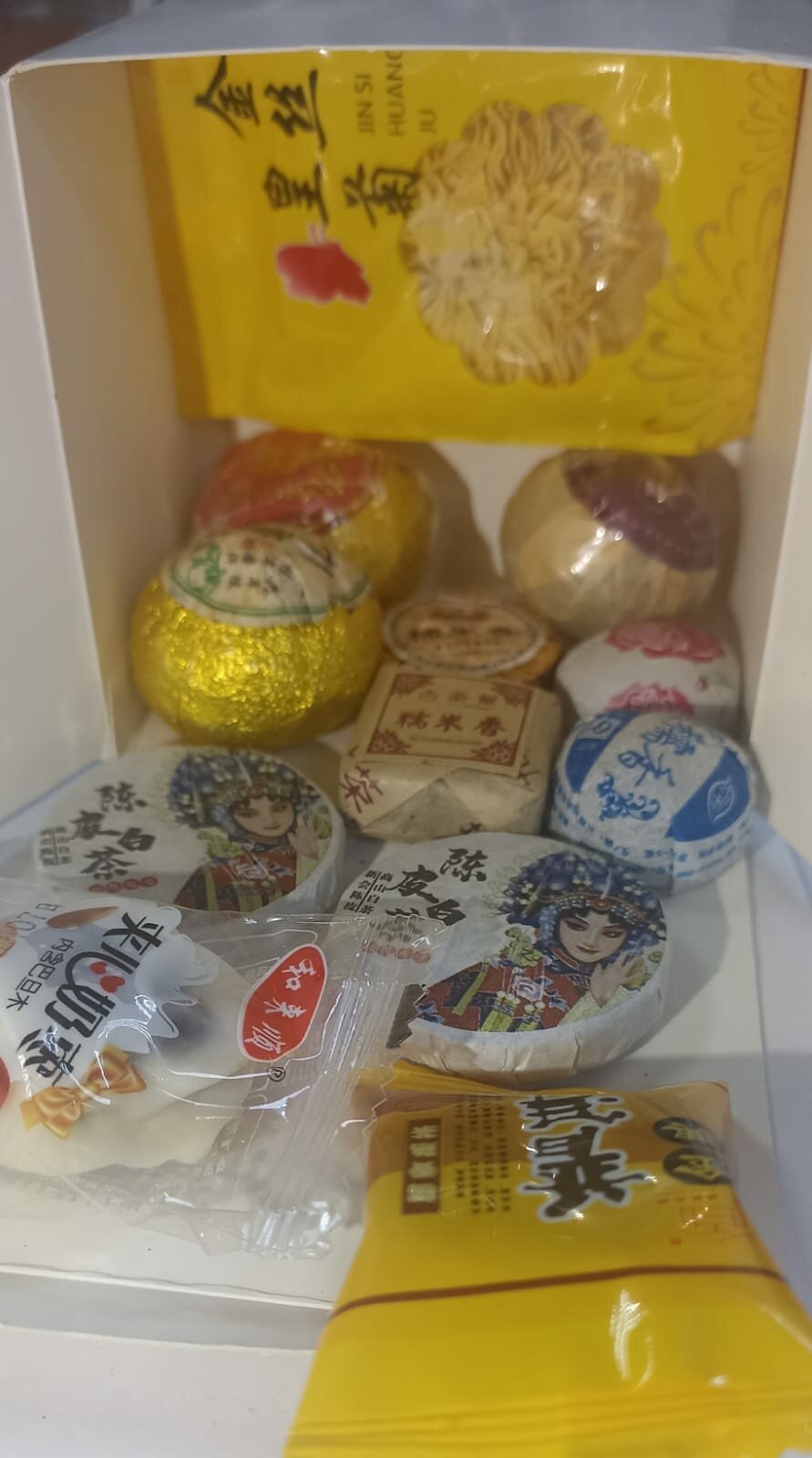 Подарочный набор ассорти "Китайский чай" 8 видов чая с конфеткой 150 грамм