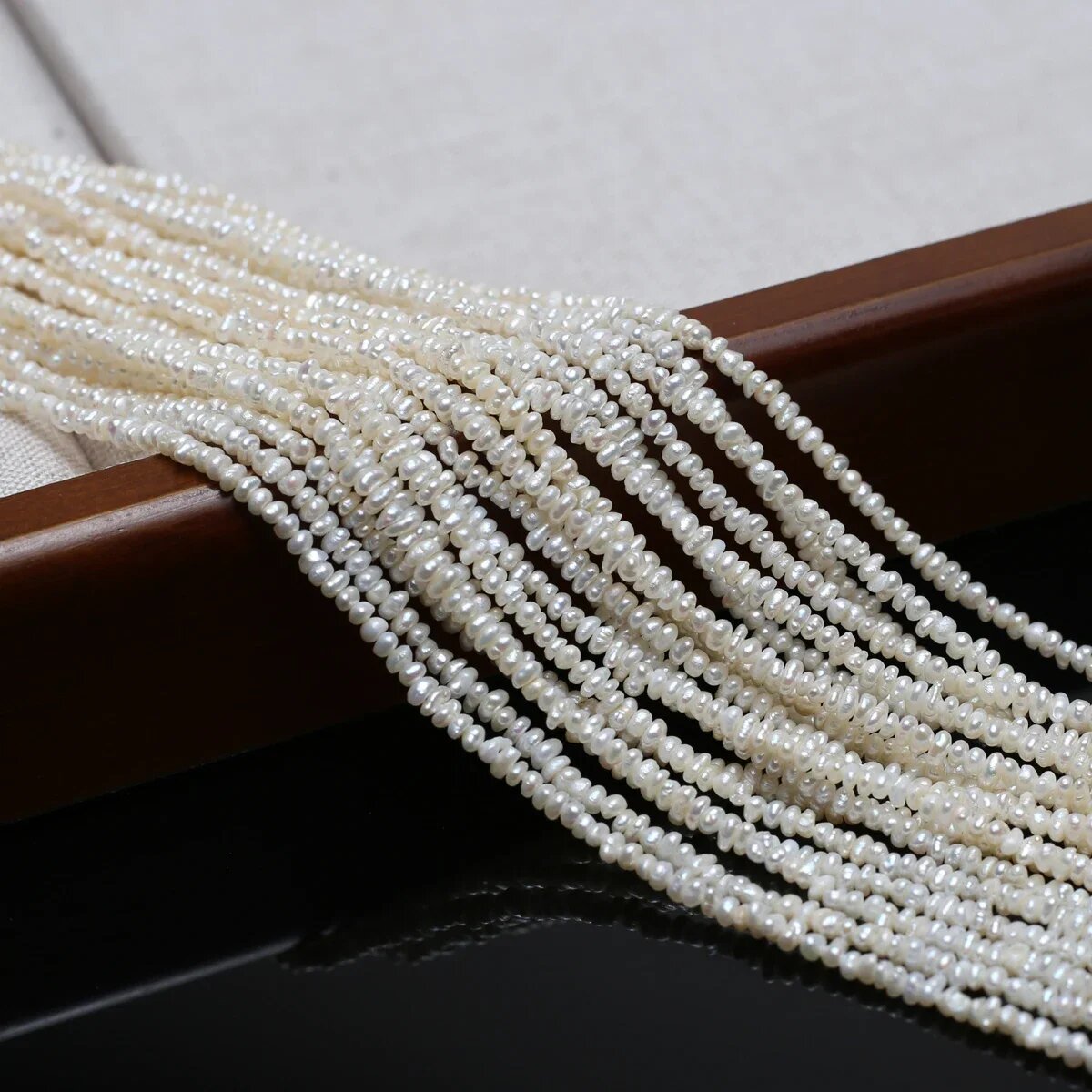 Натуральный пресноводный жемчуг 2-3 мм