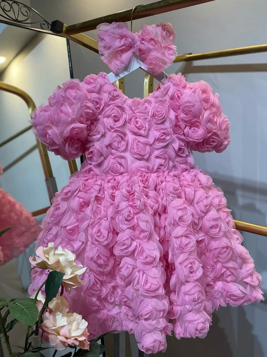 Платье Базовая коллекция. Праздничное, нарядное платье. Выпускной вечер, 8 марта, день рождения