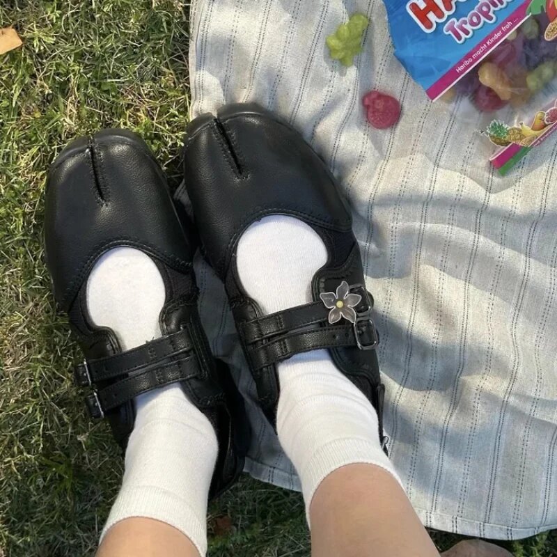 Кроссовки CR002