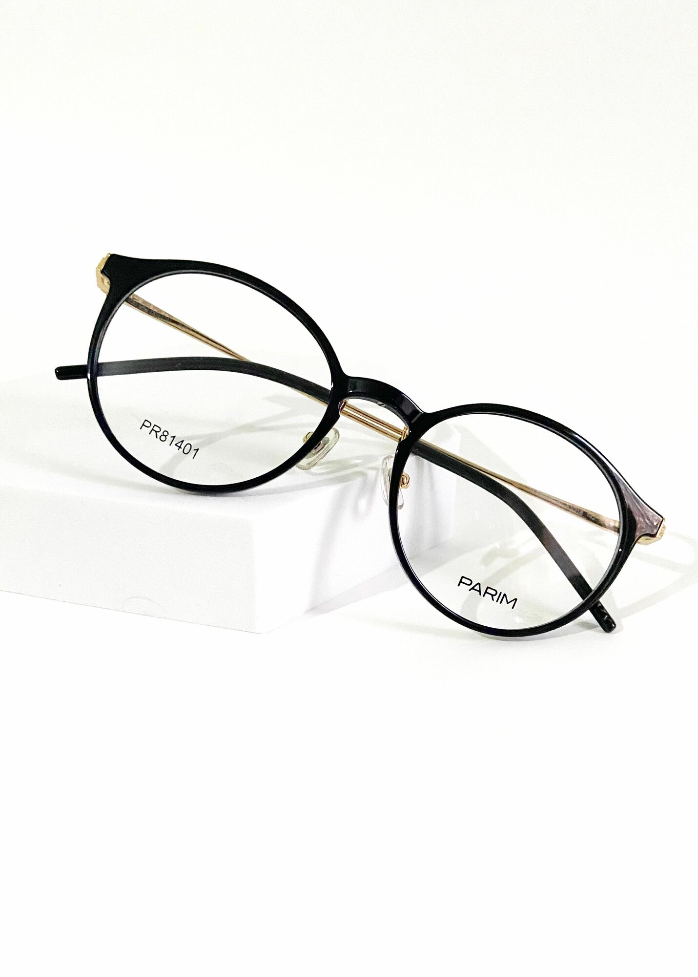 Оправа для очков чёрная пластиковая круглая