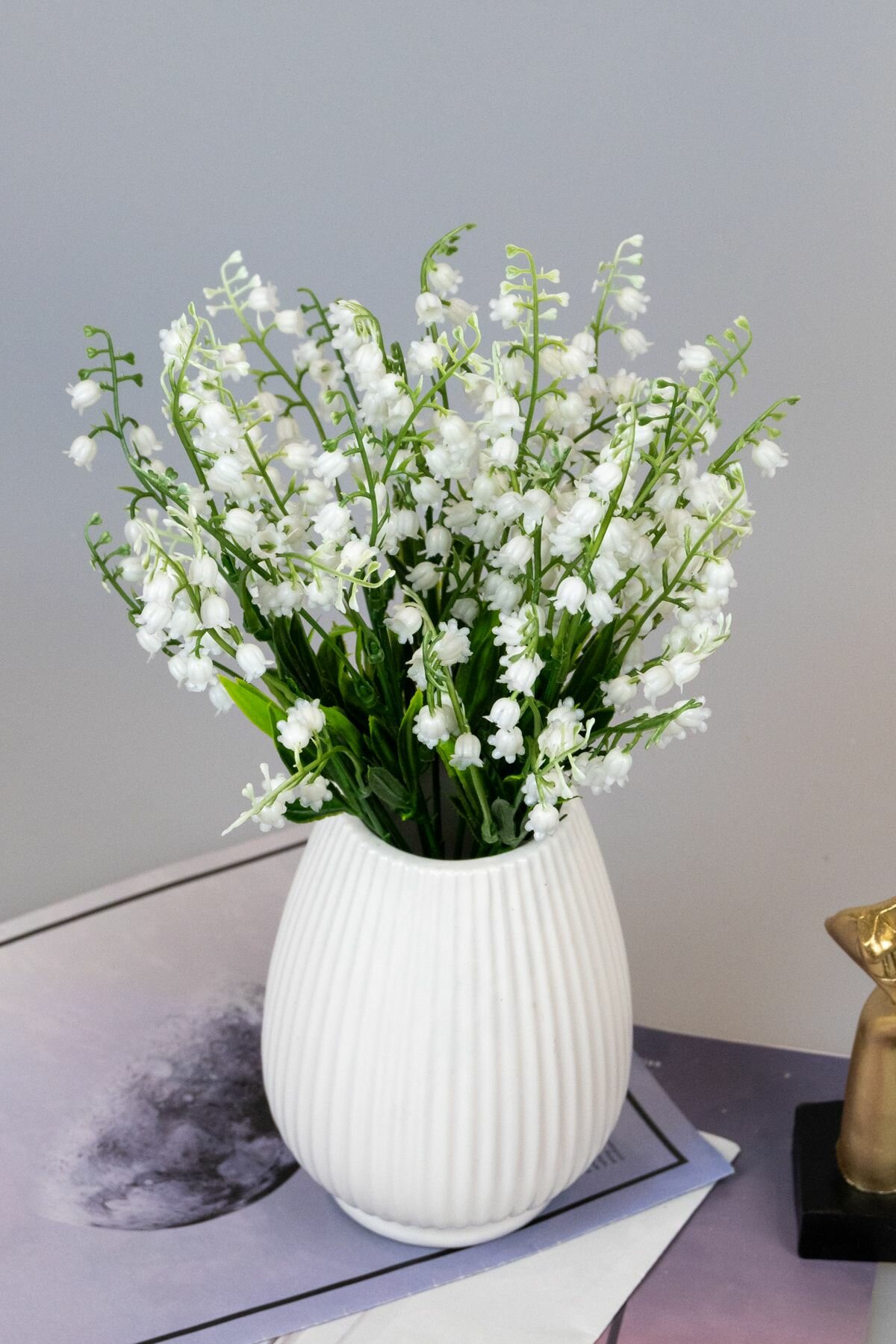 Искусственные цветы Ландыши мелкие пышные 3 букета 45 веток с цветами 32 см