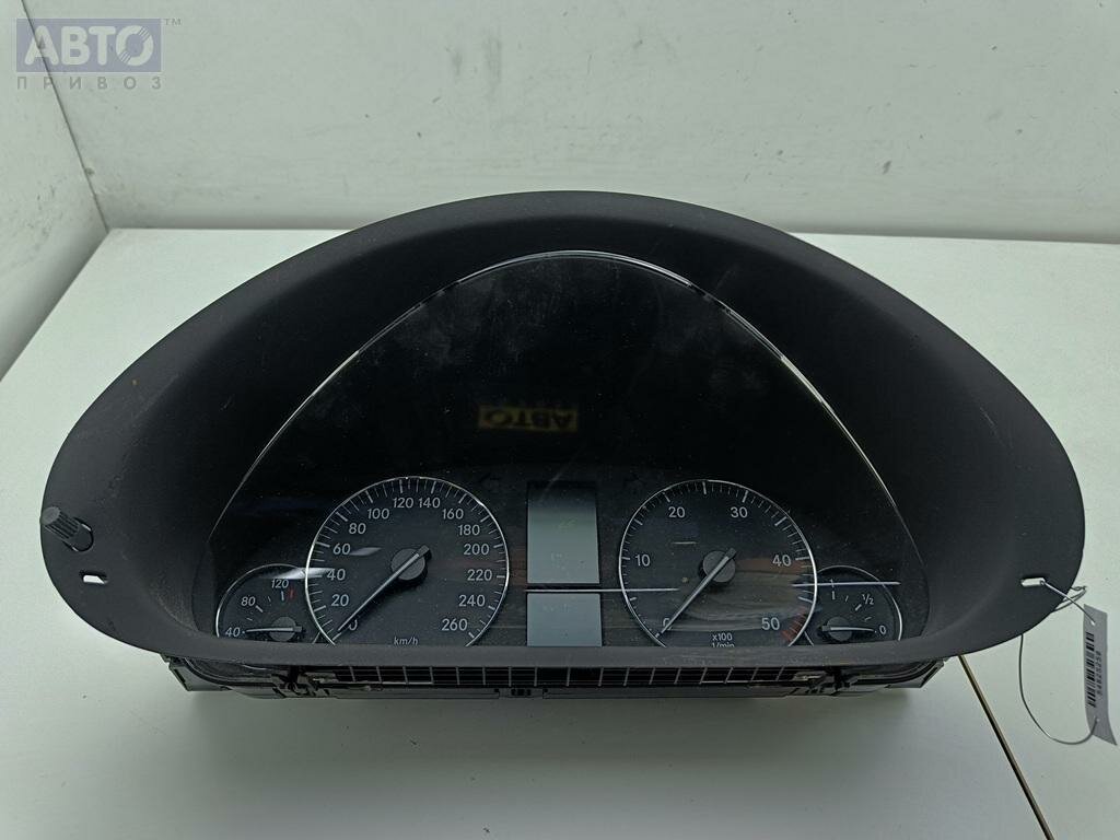 Щиток приборный (панель приборов) Mercedes C-Class W203 (2000-2006)