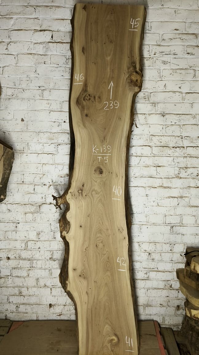 Слэб дерева Карагач К139, выровнен в плоскости, влажность 8-10%