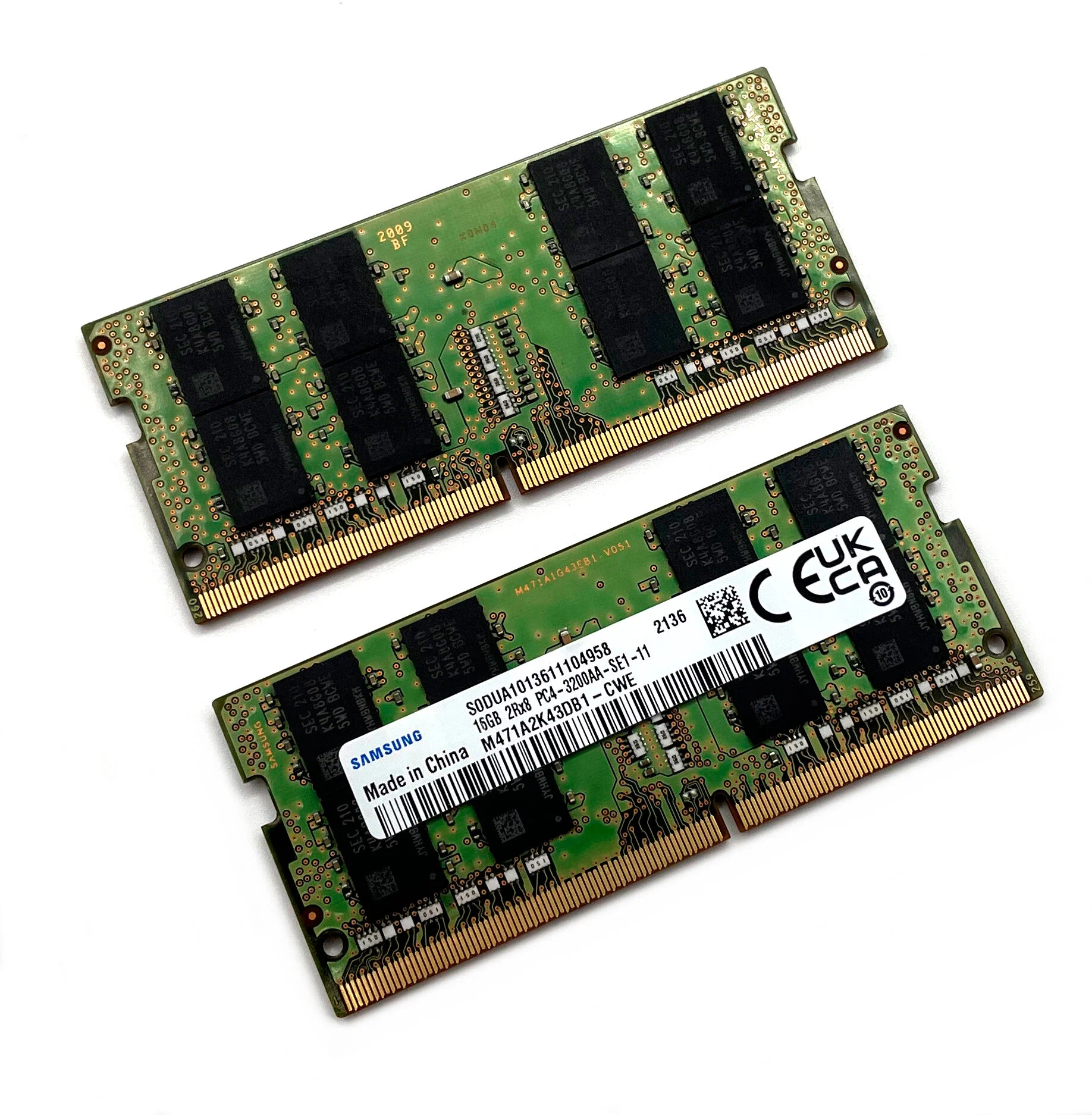 Оперативная память для ноутбука Samsung 16GB DDR4 3200MHz (M471A2K43DB1-CWE) 1x16ГБ