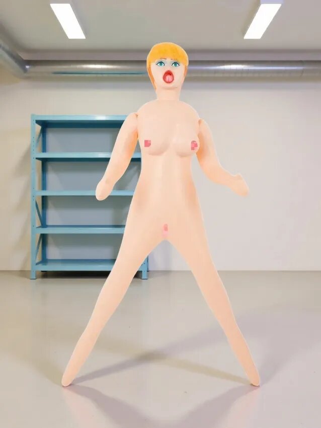 Надувная кукла You 2 Toys Pamela, ПВХ, 149см, имитация рта, ануса, груди, вагины
