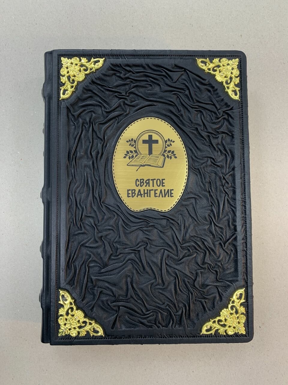 Святое Евангелие, с иллюстрациями Палеха, на 4-х языках (подарочная кожаная книга)
