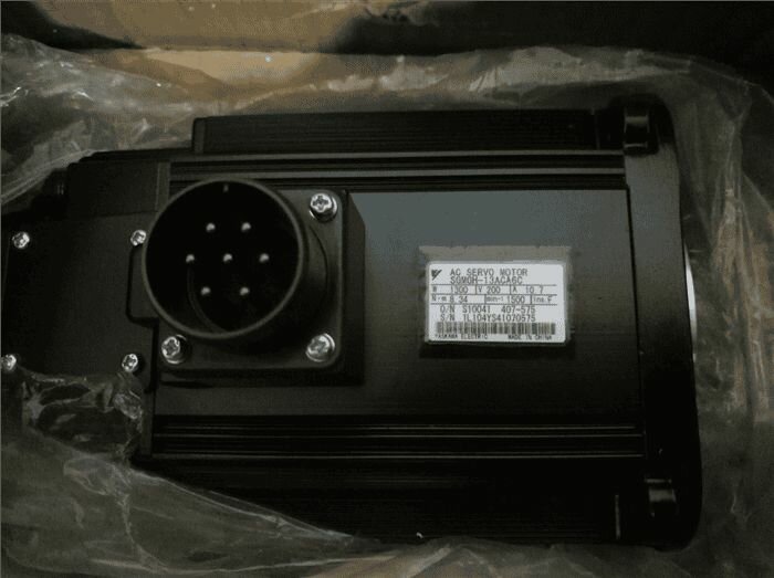 Модуль YASKAWA SGMGH-12ACB6C