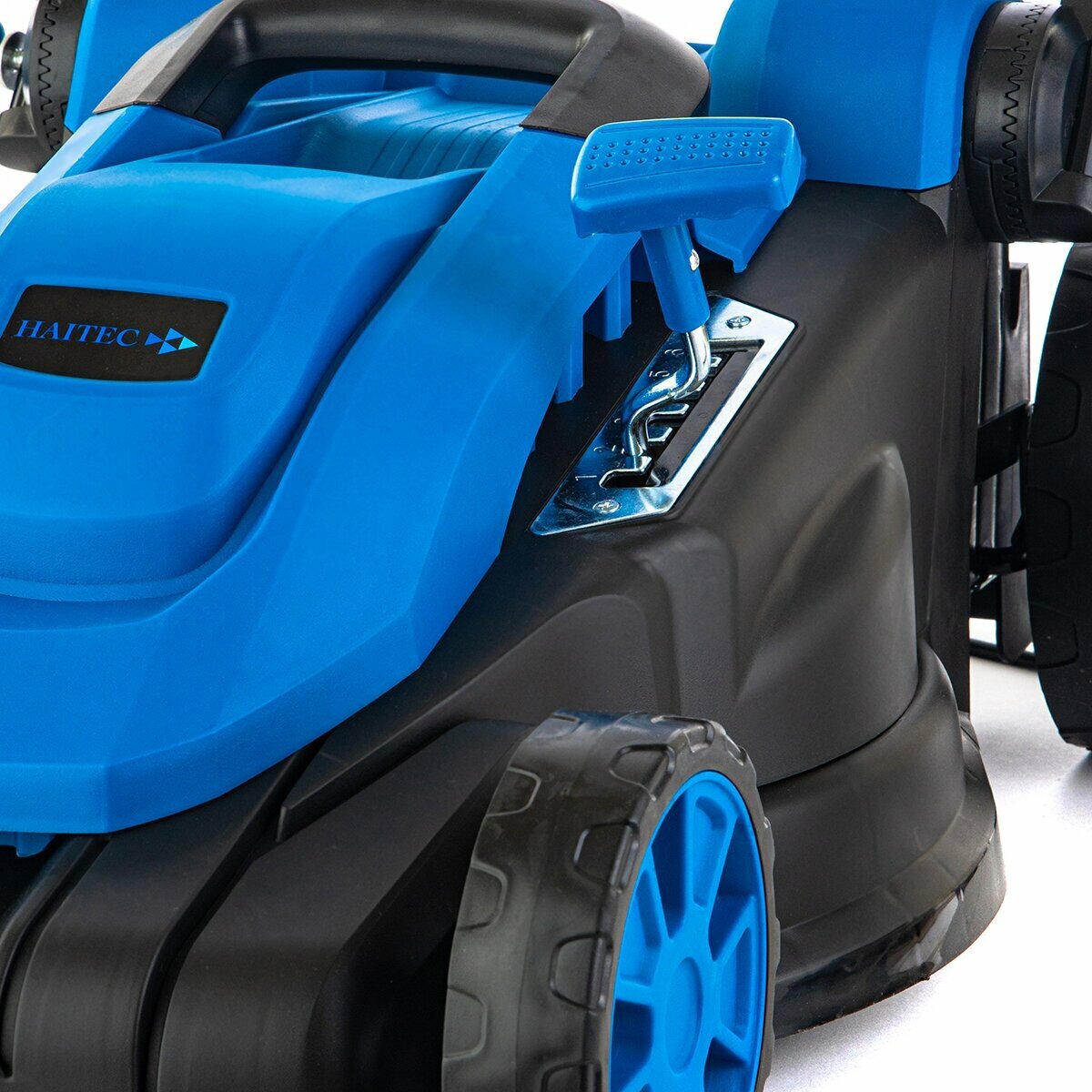 Газонокосилка электрическая Haitec HTERM138