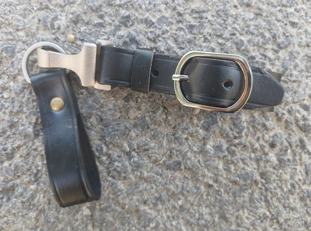 Кожаный держатель для сабли WWII немецкий генерал 1PCS BLACK silver